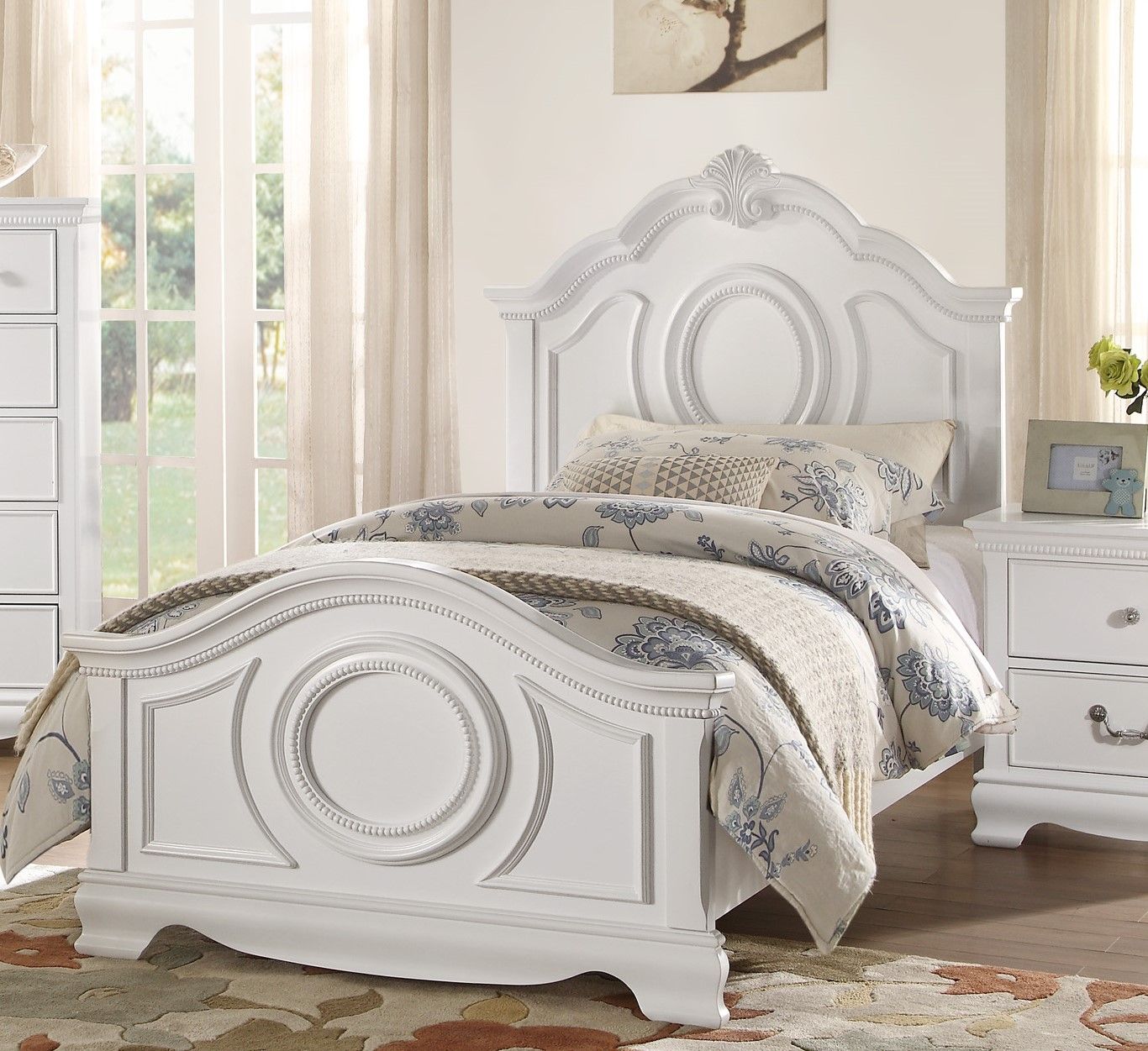 Lucida Classic Full Size Bed Bed in White – Divine Heart L.A.